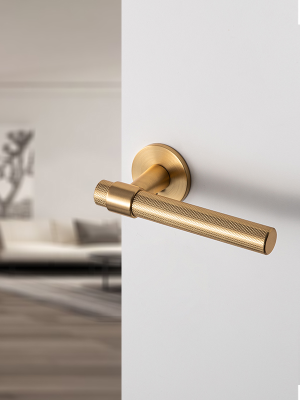 News - How to choose matte gold door handles for the right occasion