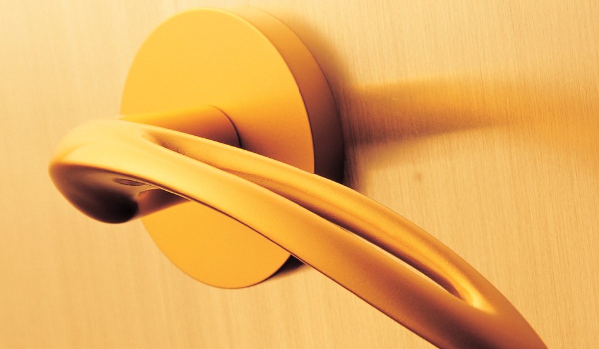 News - How to deal with damaged door handles